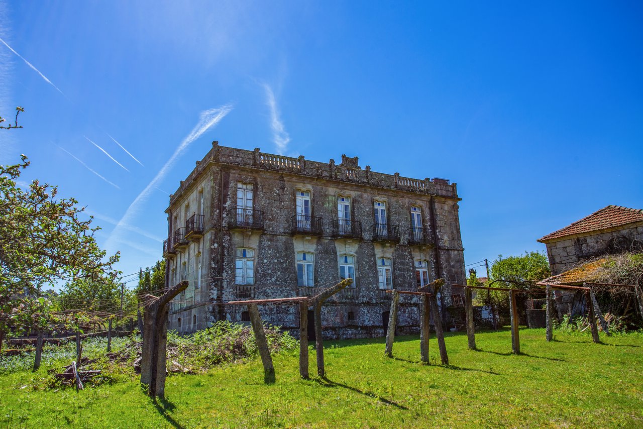 Escape Room ao aire libre sobre a emigración en Pazos de Borbén